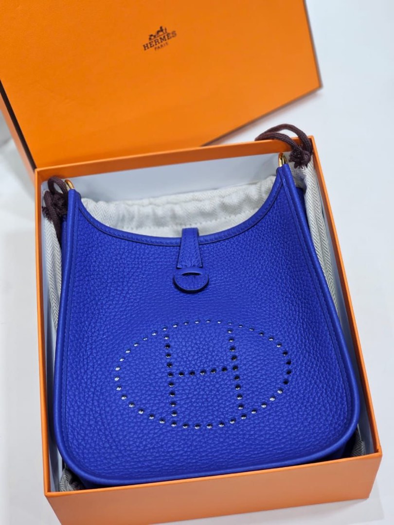 Used once Mini evelyn blue electric ghw #Z (Box,db,booklet), Barang ...