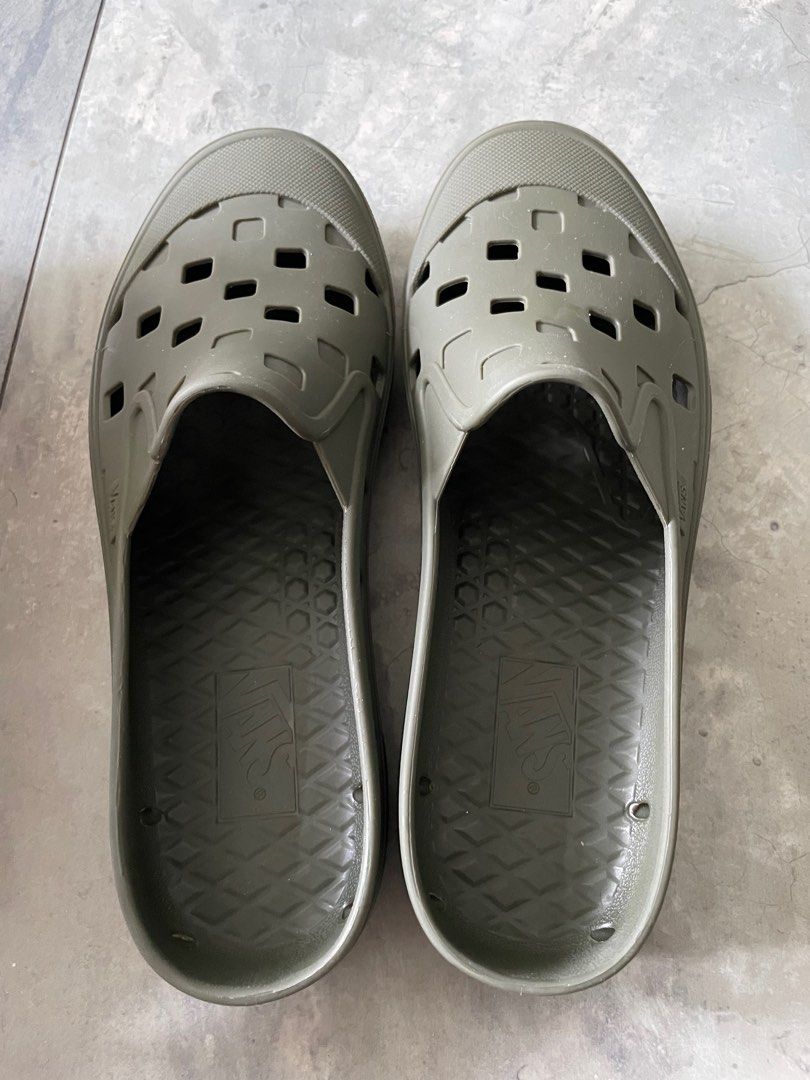 Vans Trek Classic Slip-on Mules (grape leaf), Men's Fashion, Footwear ...