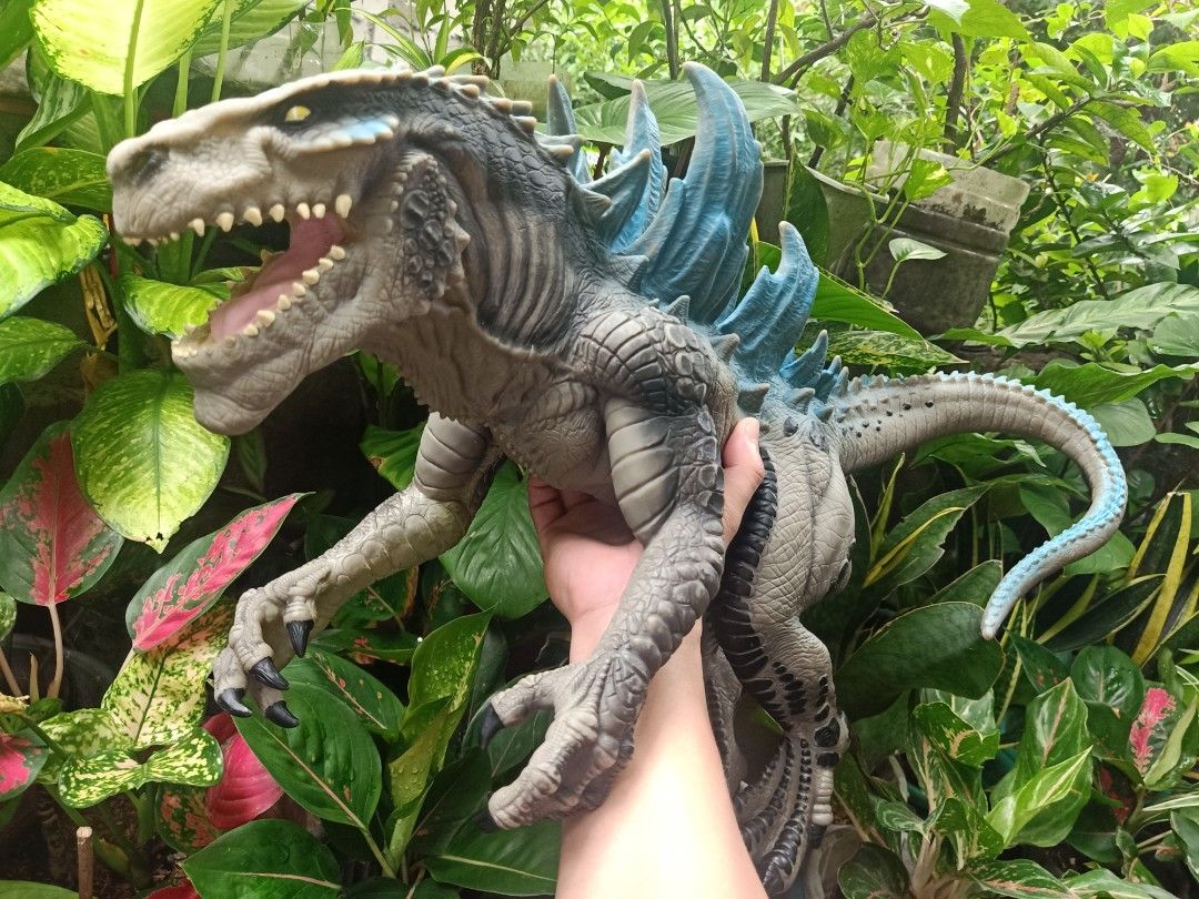 Vintage Godzilla full arm/hand puppet approx 2ft. Long TOHO dated 1998 ...