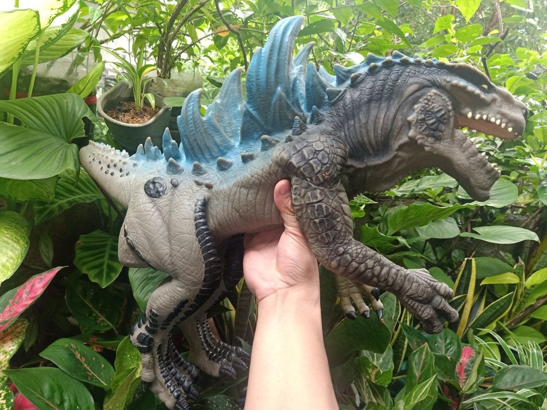 Vintage Godzilla full arm/hand puppet approx 2ft. Long TOHO dated 1998 ...