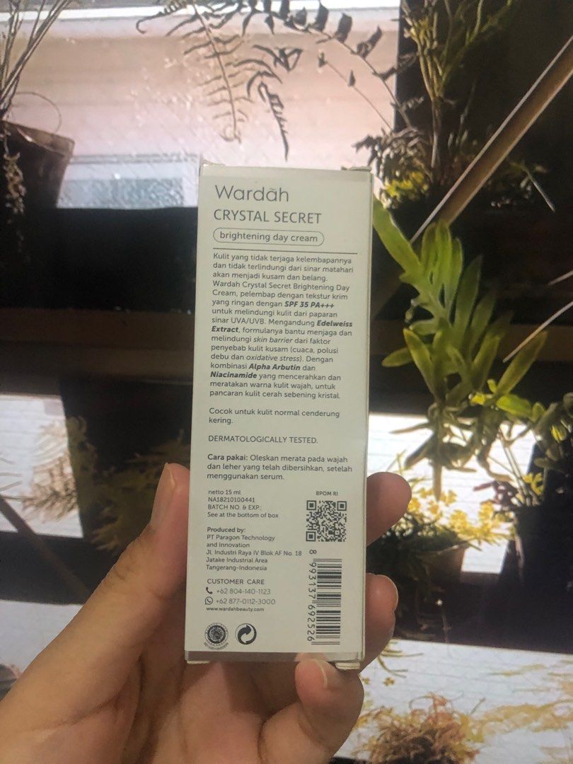 Wardah Crystal Secret Day Cream, Kesehatan & Kecantikan, Kulit, Sabun ...