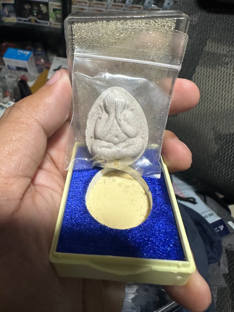 wat tham singto thong 2563 pidta, Hobbies & Toys, Memorabilia ...