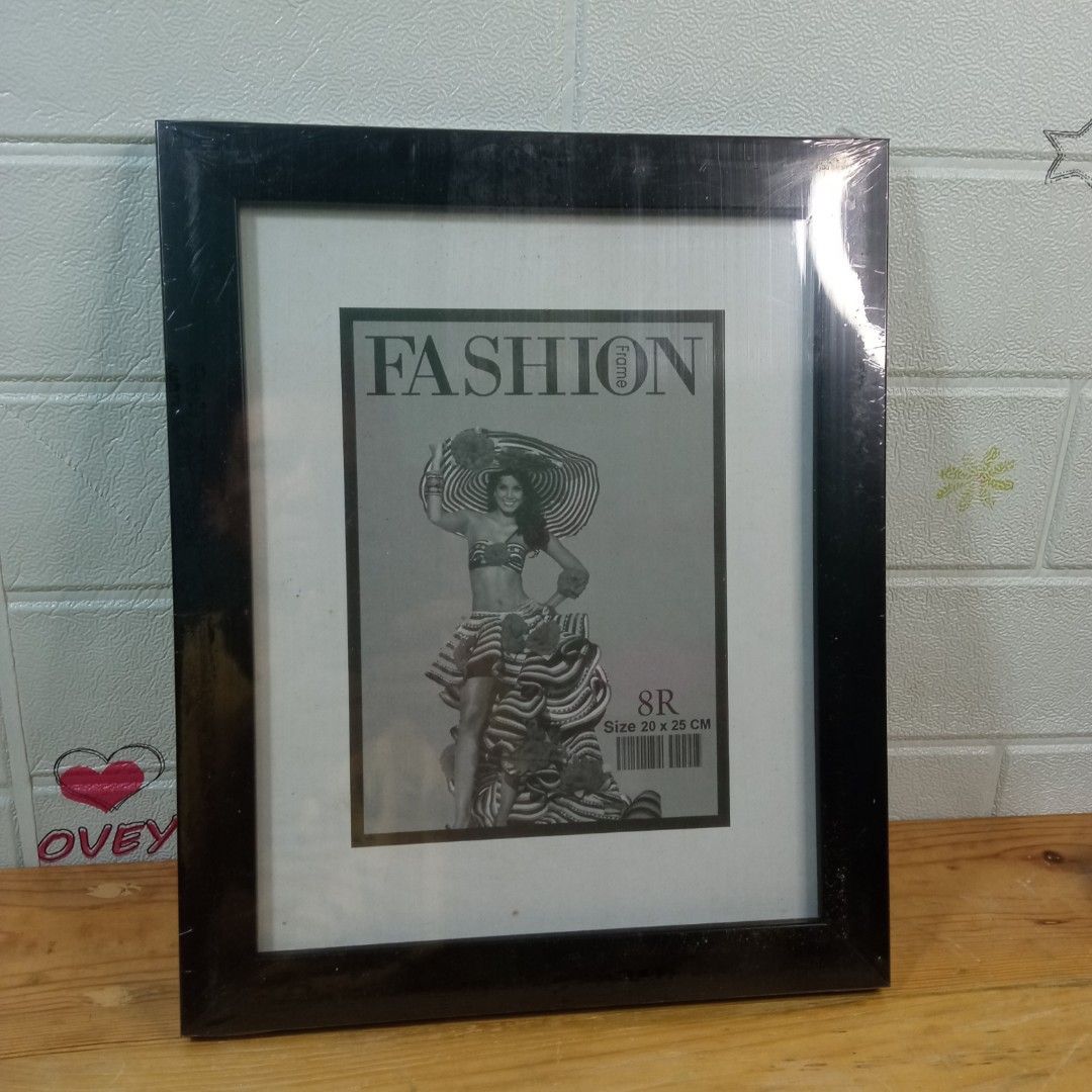 8pcs Frame Kayu ukuran 8R, Barang Yang Dicari di Carousell