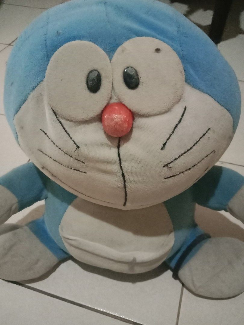 Authentic 1 foot Doraemon plushie, Hobbies & Toys, Toys & Games on ...