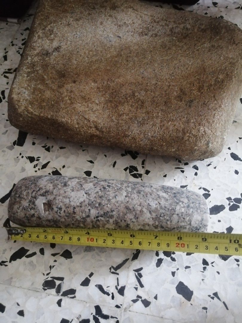 Batu Giling Batu Sungai (Saiz Budak), Hobbies & Toys, Collectibles ...