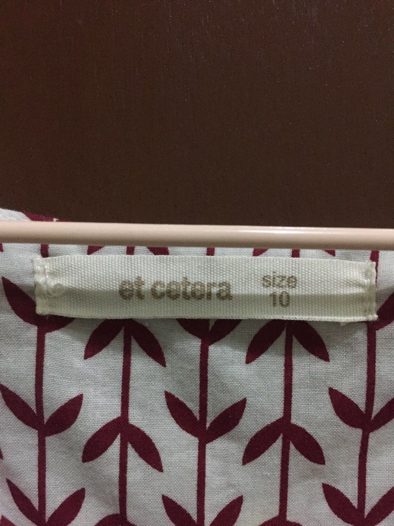 Blus Et Cetera, Fesyen Wanita, Pakaian Wanita, Atasan di Carousell