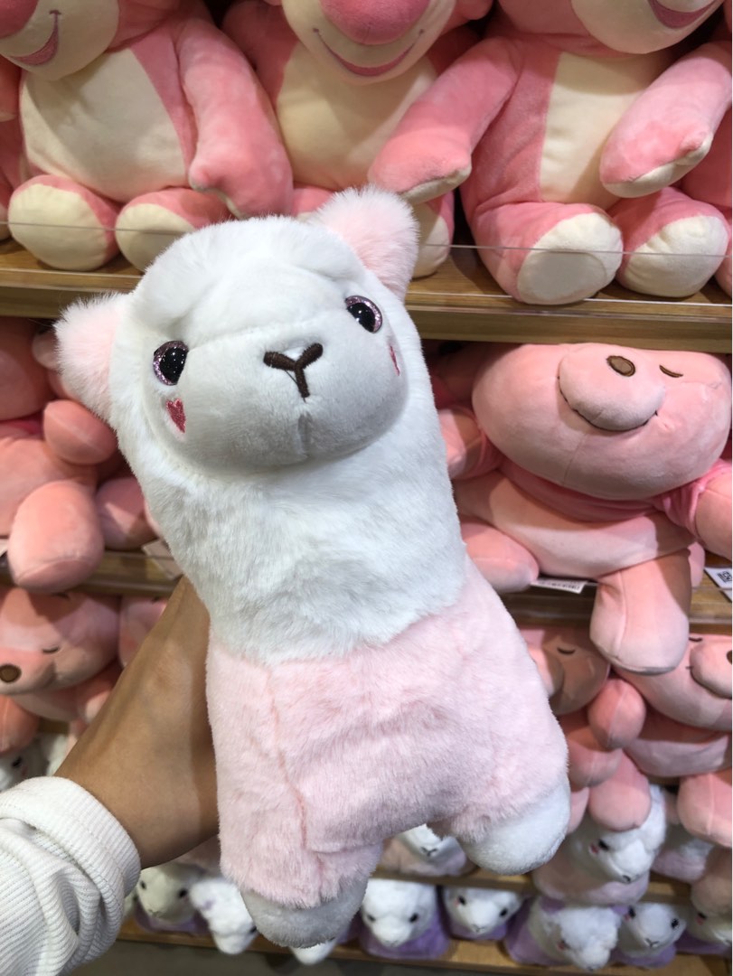 Boneka alpaca MINISO, Toys & Collectibles, Mainan di Carousell