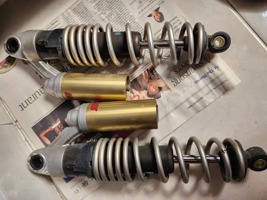 CB400 Showa Suspension, Motorcycles, Motorcycle Accessories on Carousell