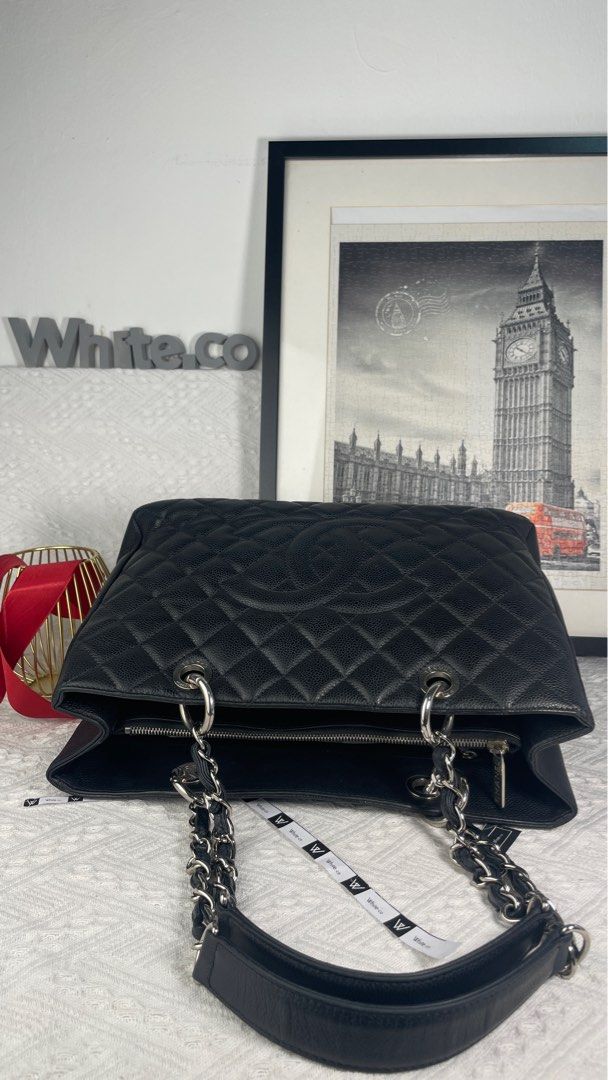 Chanel GST, Luxury, Bags & Wallets on Carousell