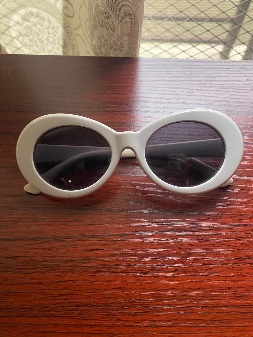 Cobain Clout Goggles, Women's Fashion, Watches & Accessories ...