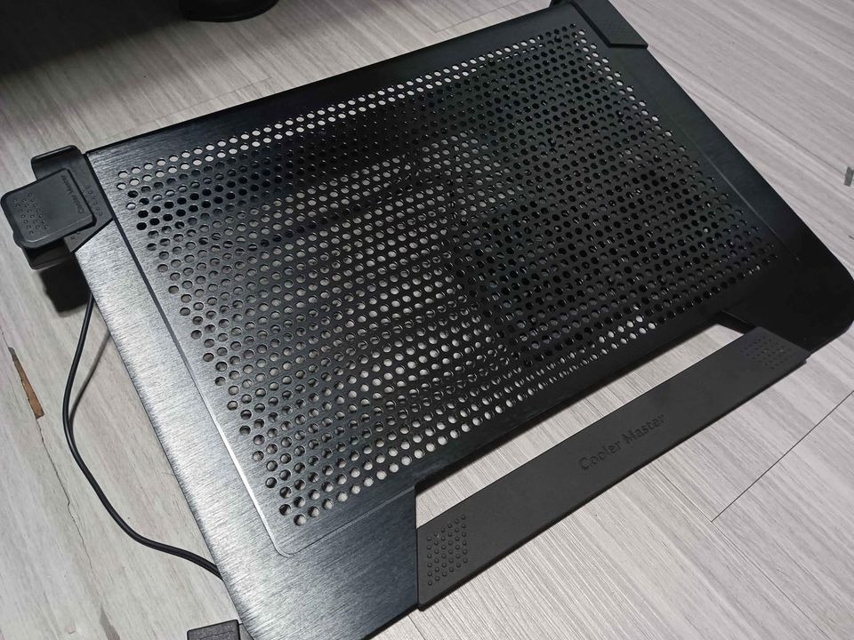 Cooler Master Notepal U3 Plus Notebook ( 13"-17" Laptop) on Carousell