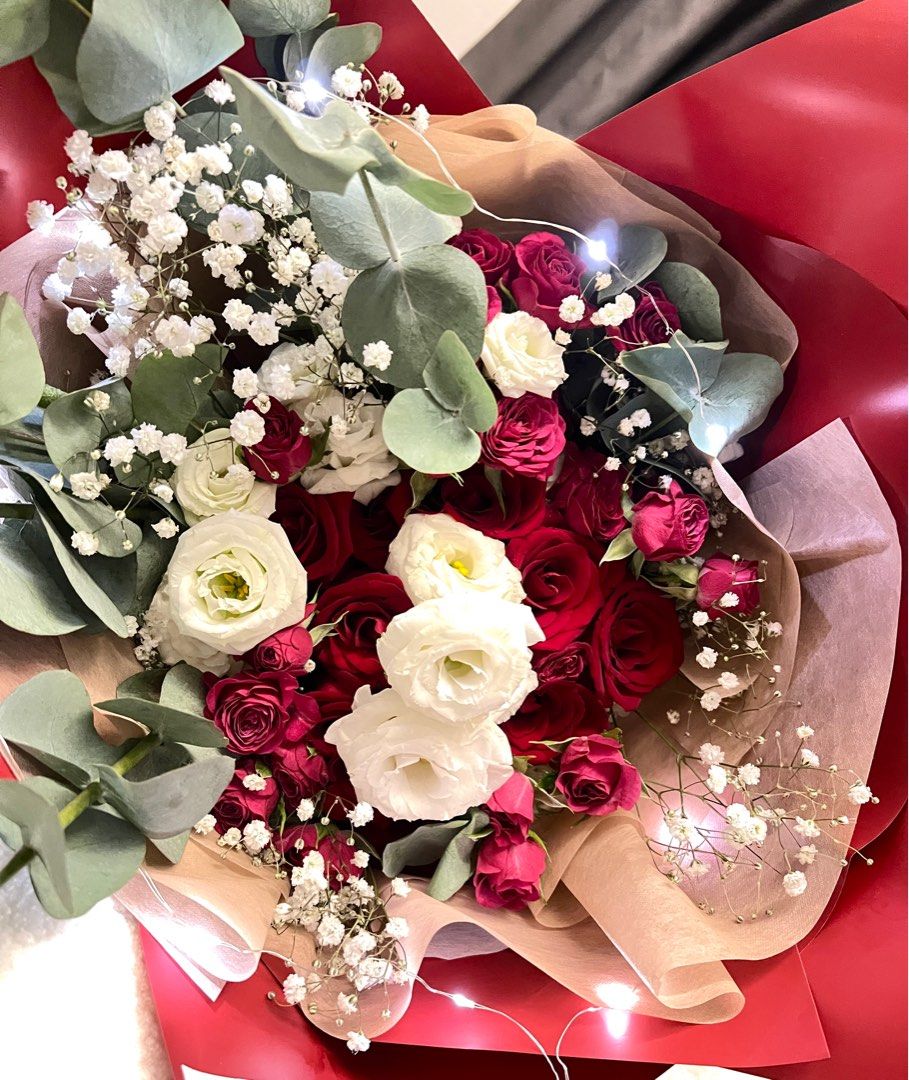 Custom-Made Flower Bouquet, Hobbies & Toys, Stationery & Craft, Flowers ...