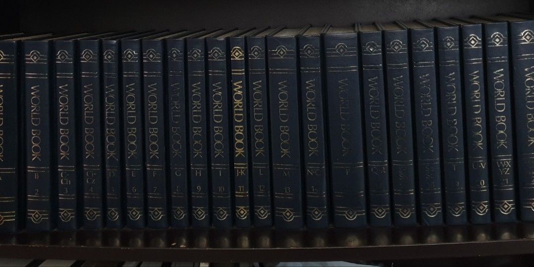 Encyclopedia, Announcements on Carousell