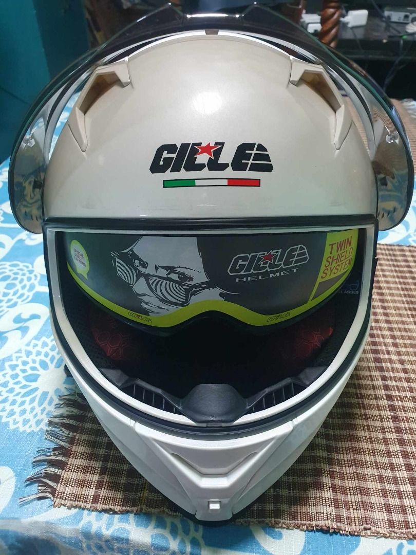 Gille Helmet GTS Series V1 (Pearl White) on Carousell