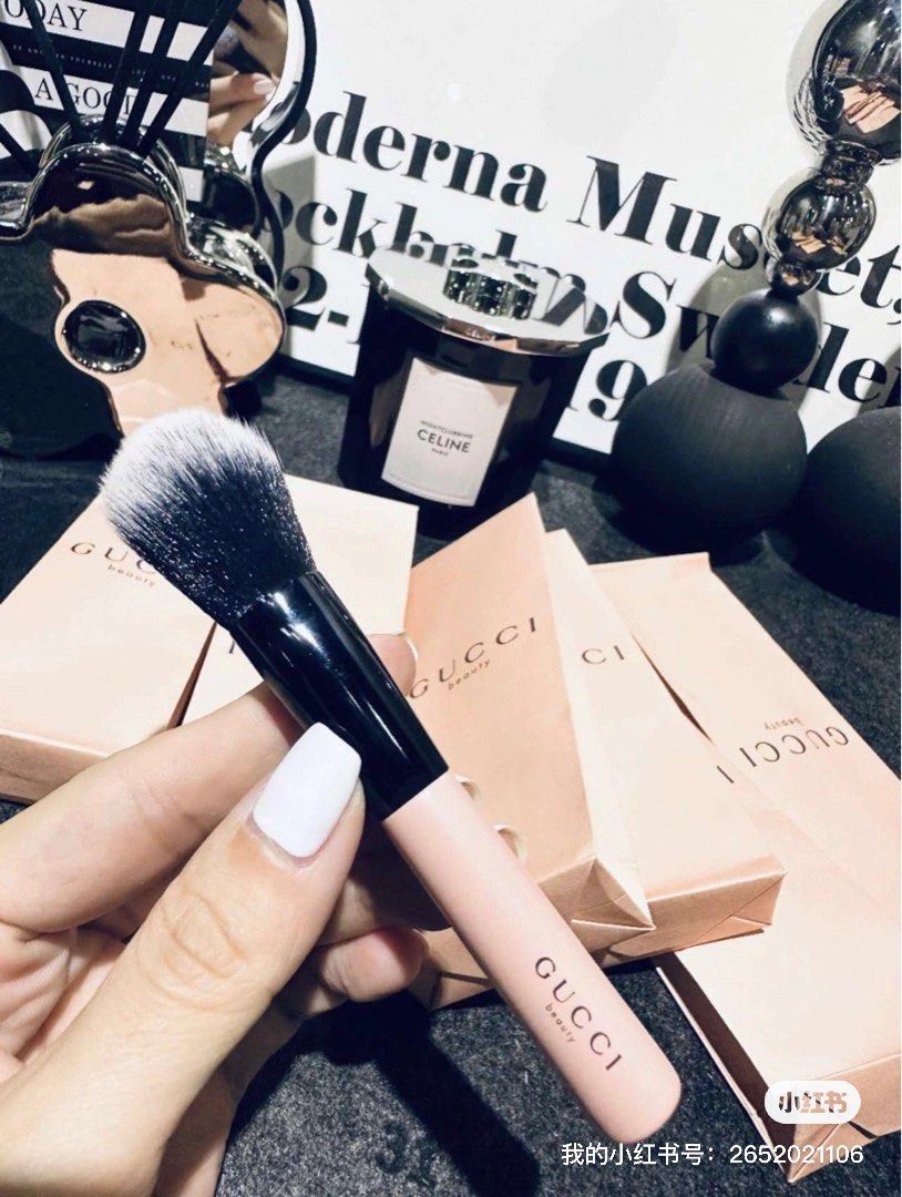 Gucci Beauty Blush Brush, Beauty & Personal Care, Face, Makeup on Carousell
