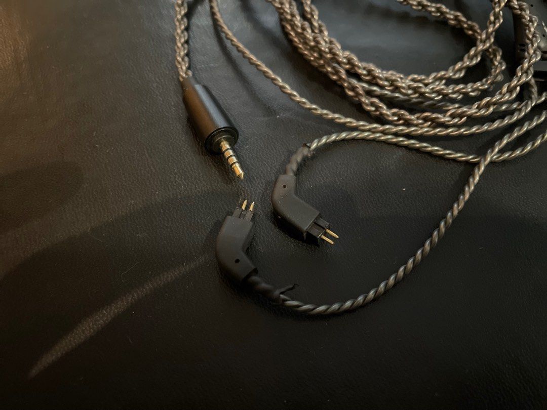 IEM 2-pin (B pin) balanced cable 2.5mm, Audio, Portable Audio ...