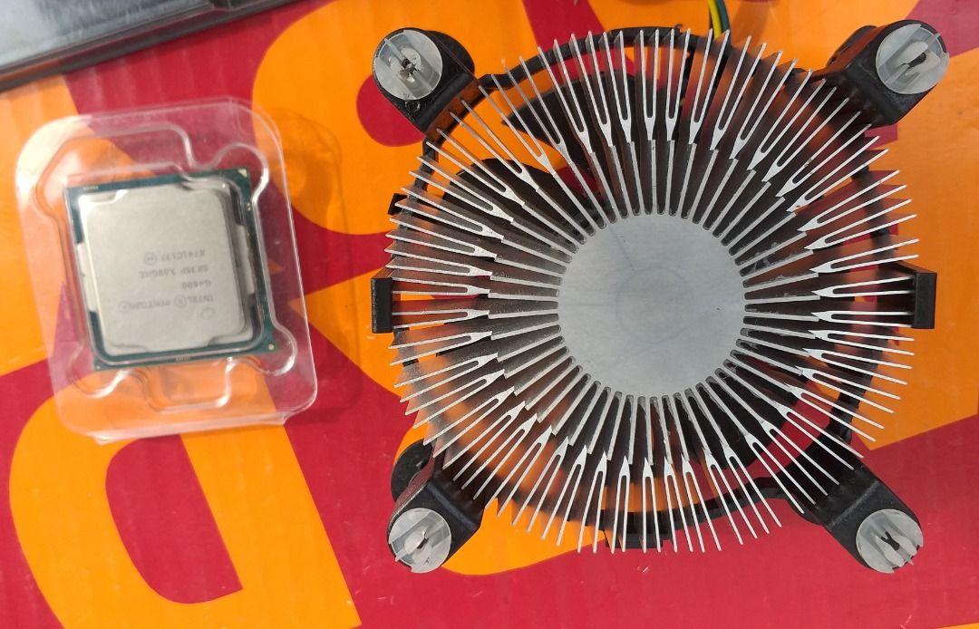 intel 1151 7th gen G4600 w/HSF + 8GB DDR4 Ram on Carousell