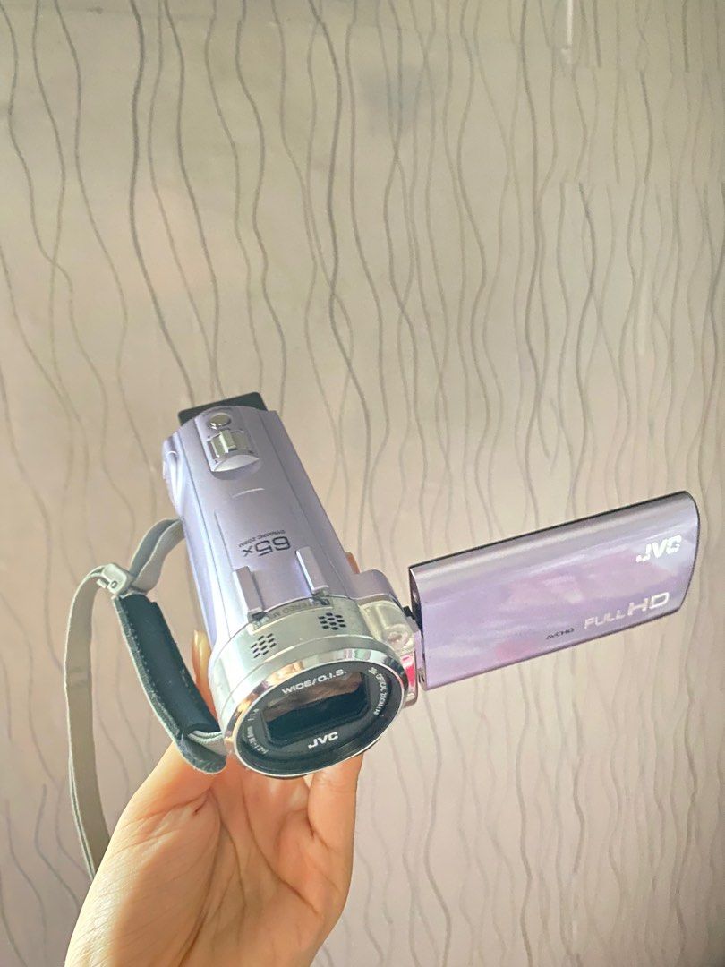JVC Everio Handycam, Photography, Cameras on Carousell