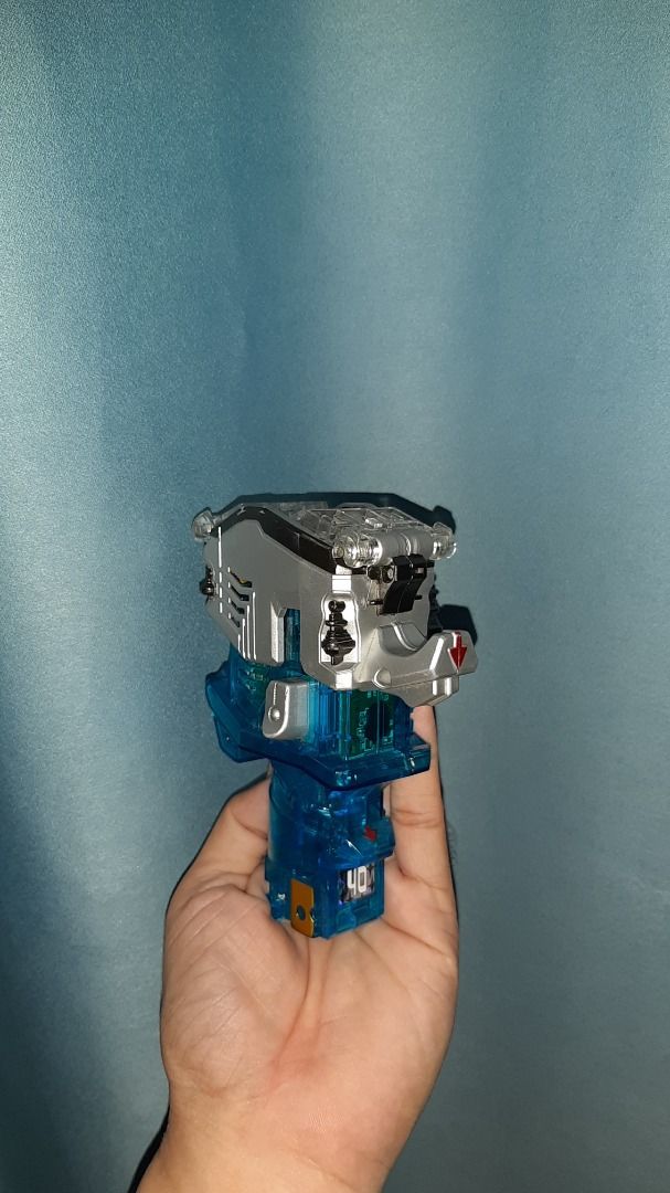 Kamen Rider Fourze DX Fourze Driver + Astro Switches + Cosmic Switch on ...