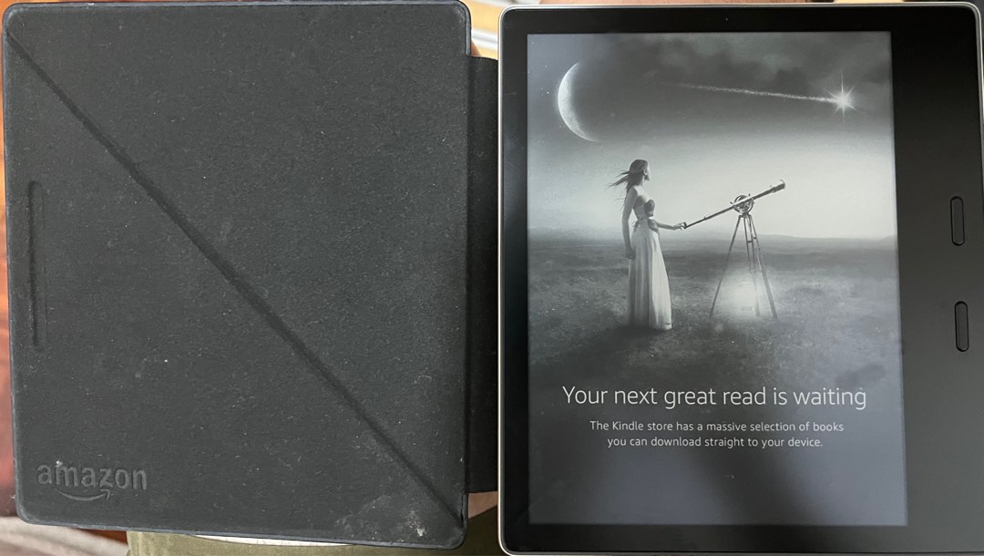 Kindle Oasis 9th Generation - Champagne Gold (32GB) on Carousell