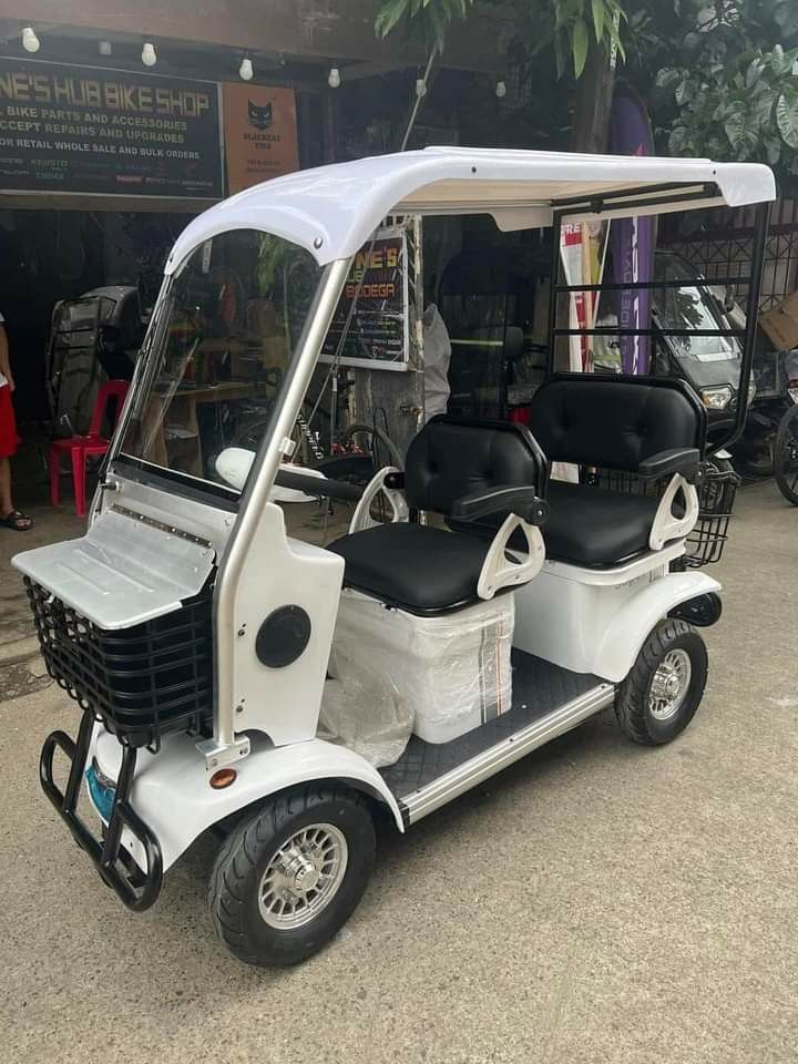 KRATOS SUPER 006 GOLF CAR 4-WHEELS FAMILY SIZE ELECTRIC VEHICLE, Sports ...