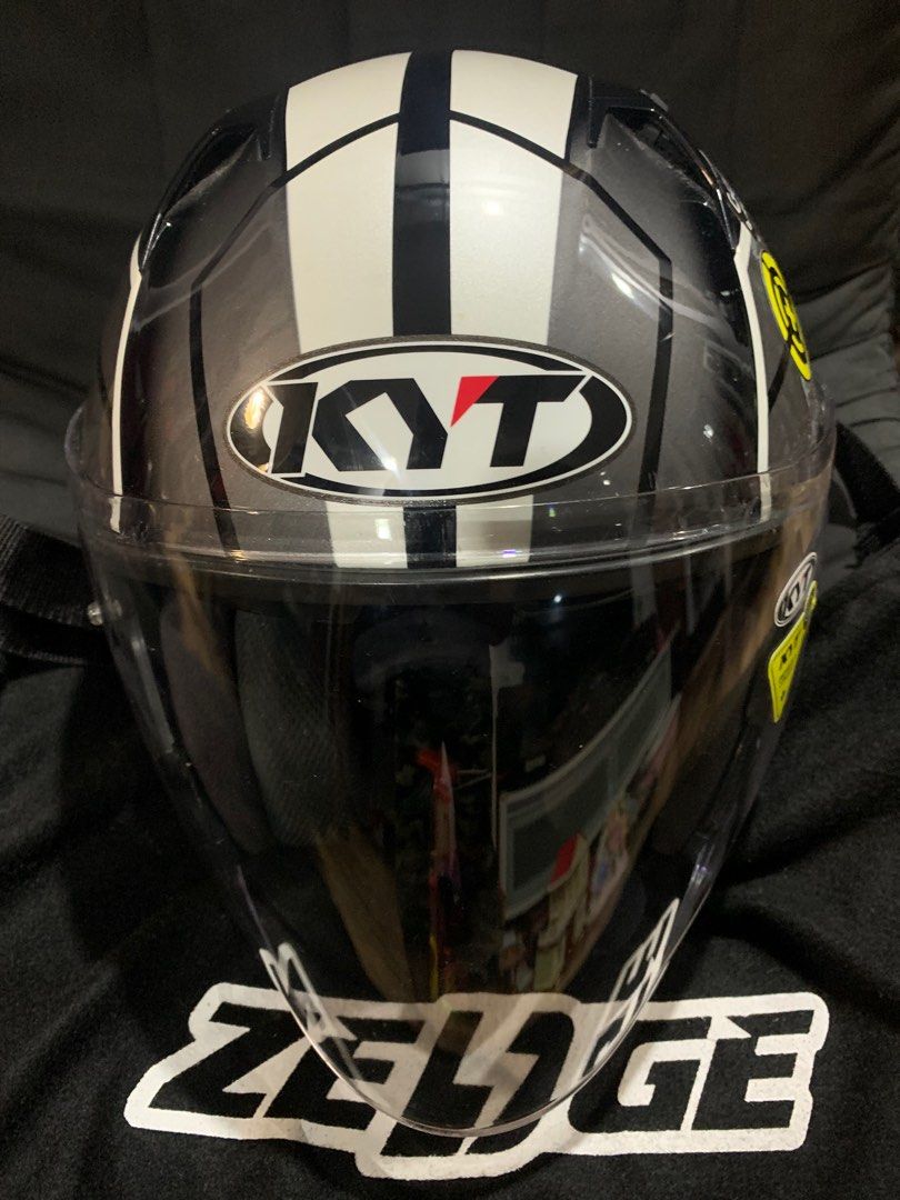 KYT Helmet Size XL With Freedcomm Bluetooth intercom, Motorcycles ...