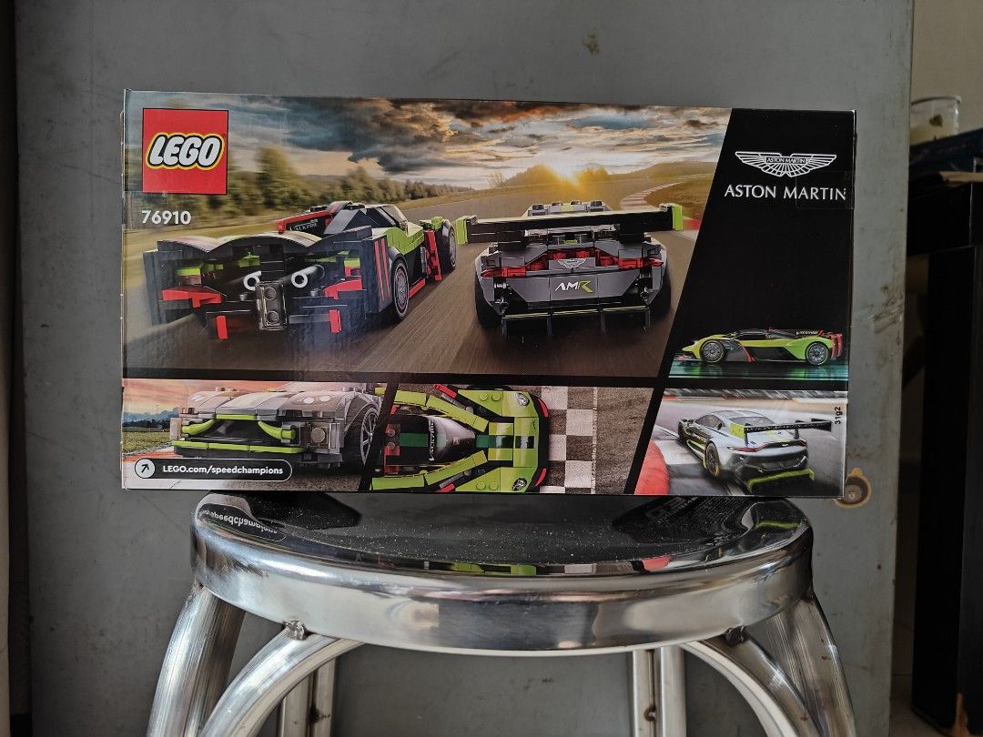 Lego 76910 - Aston Martin Valkyrie AMR Pro and Aston Martin Vantage GT3 ...