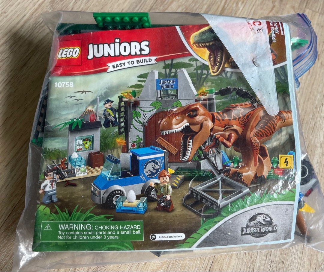Lego Juniors - Jurassic World Set, Hobbies & Toys, Toys & Games on ...