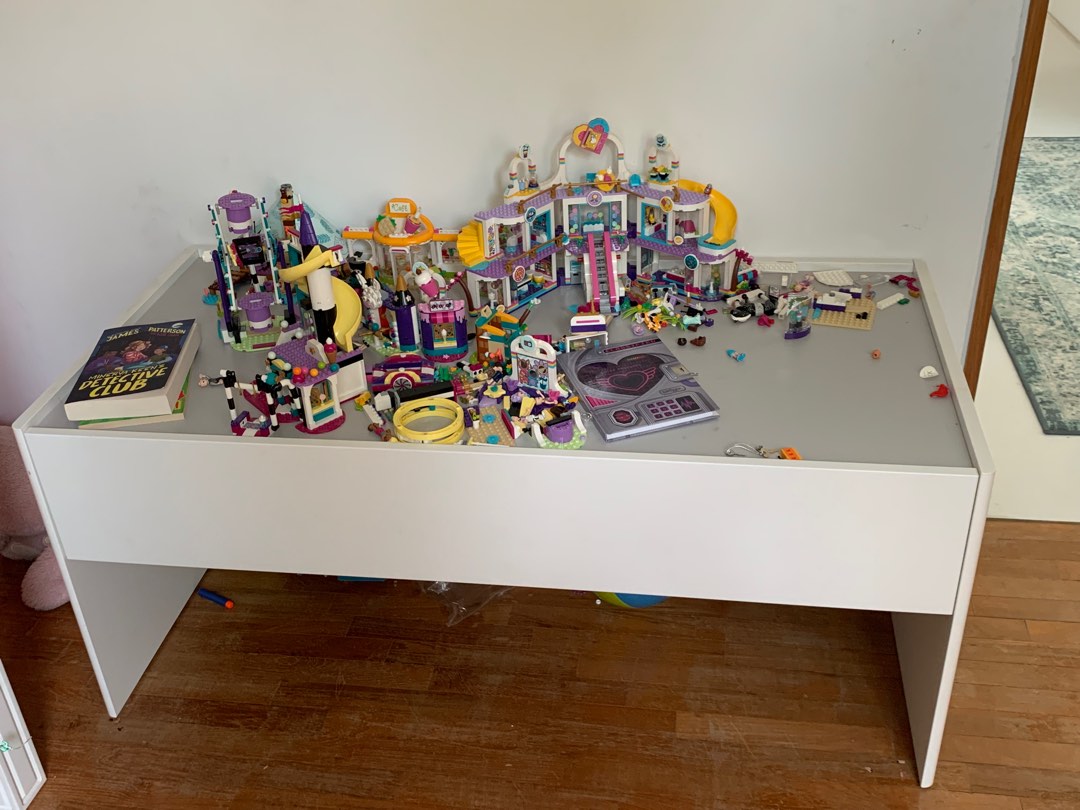 Lego Table & Legos, Hobbies & Toys, Toys & Games on Carousell