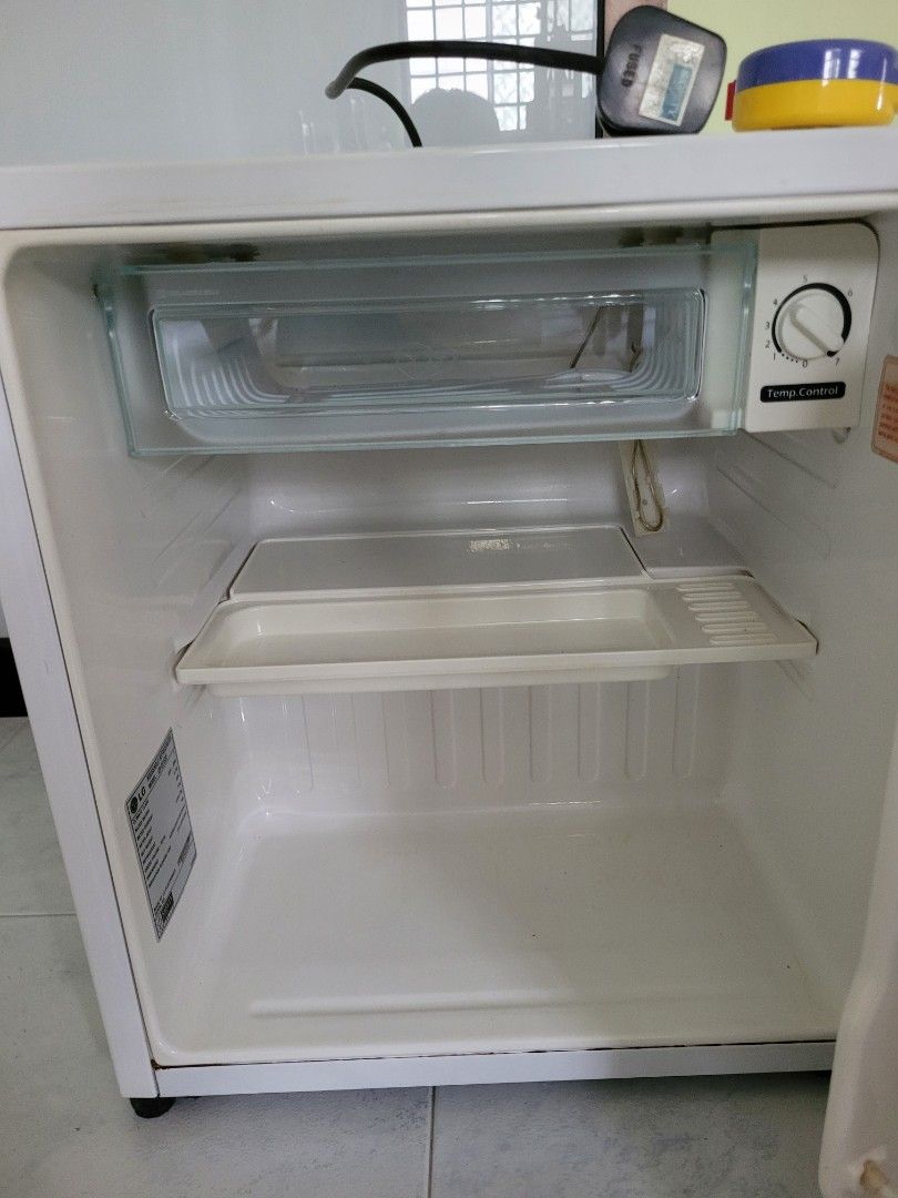 LG 46L Mini Bar Fridge (GR-051SSF), TV & Home Appliances, Kitchen ...