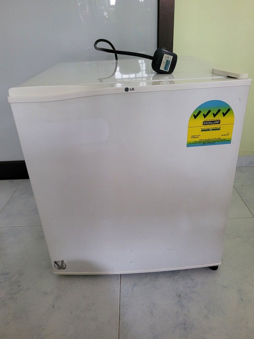 LG 46L Mini Bar Fridge (GR-051SSF), TV & Home Appliances, Kitchen ...