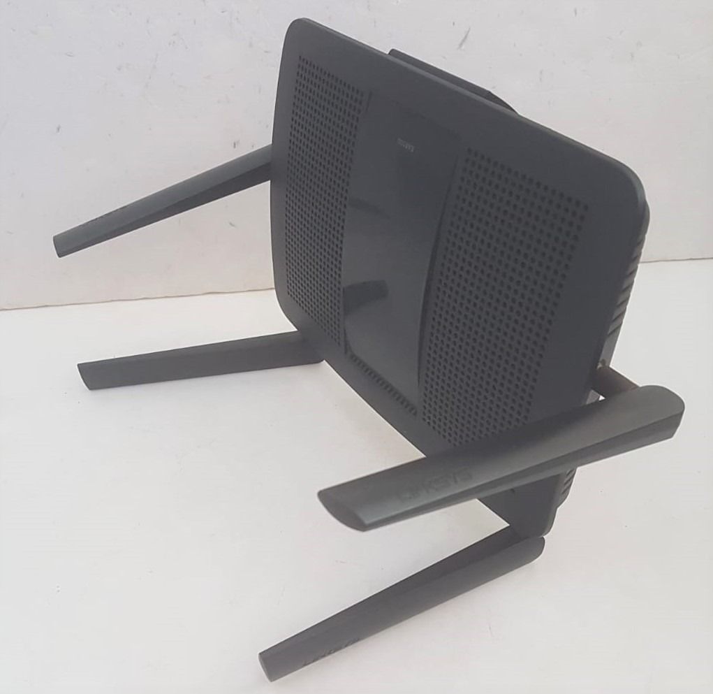 Linksys EA8100 Dual-band Wireless Router, AC2600-class speed rating ...