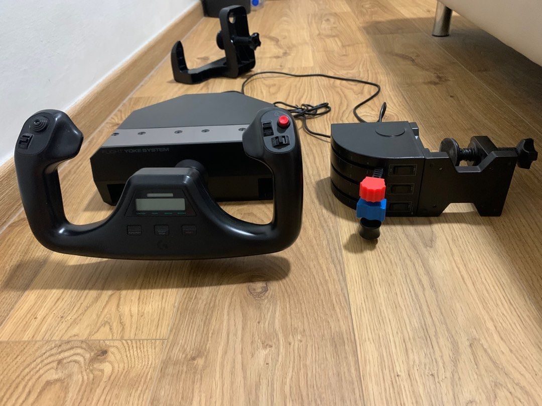 Logitech Flight Simulator Yoke System with throttle quadrant, Video ...
