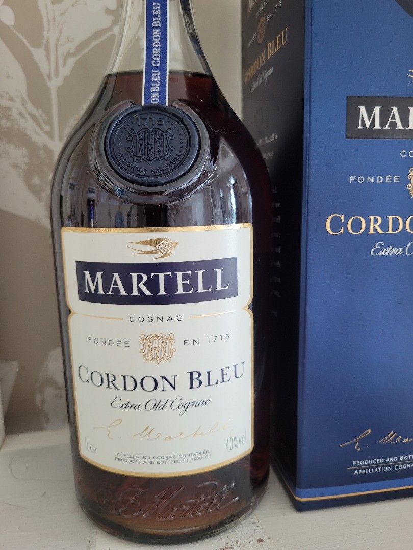 Martell Cordon Bleu extra old cognac 1715, Food & Drinks, Beverages on ...