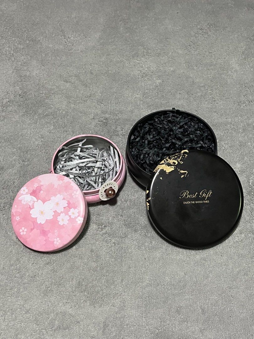 Metal Gift Box with shredded paper included brand new, Hobbies & Toys ...