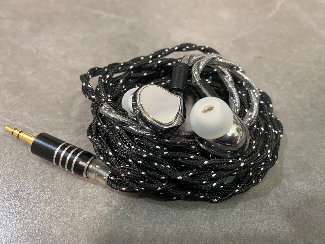 MIM Audio Dark Magician - Original & Rare, Audio, Earphones on Carousell