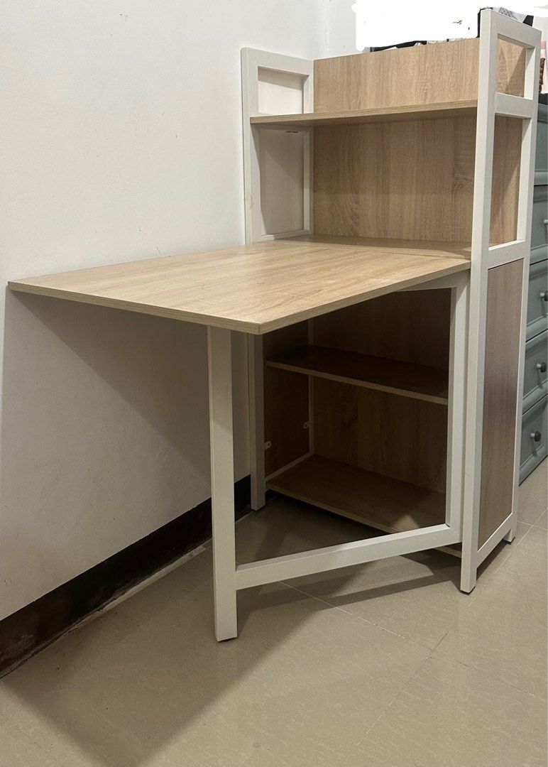Minimalist Foldable Table | SALE | Dining | Vanity | Study on Carousell
