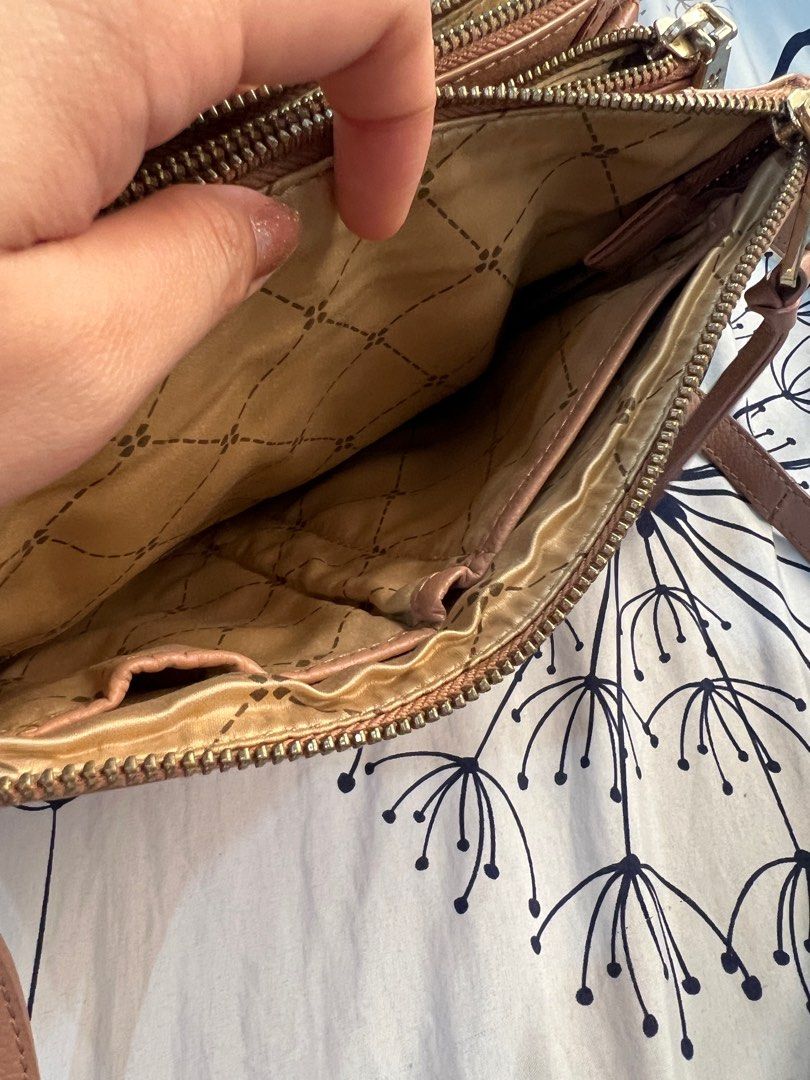 Naturalizer Bag in Salmon Pink, Luxury, Bags & Wallets on Carousell