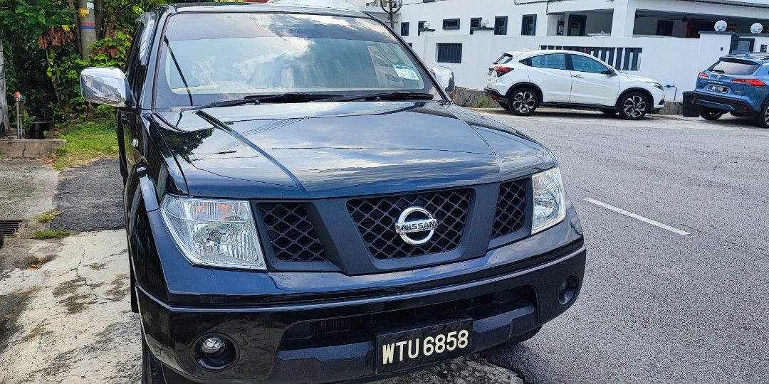 NAVARA D40 LE DIESEL TURBO AUTO 2.5, Cars, Cars for Sale on Carousell