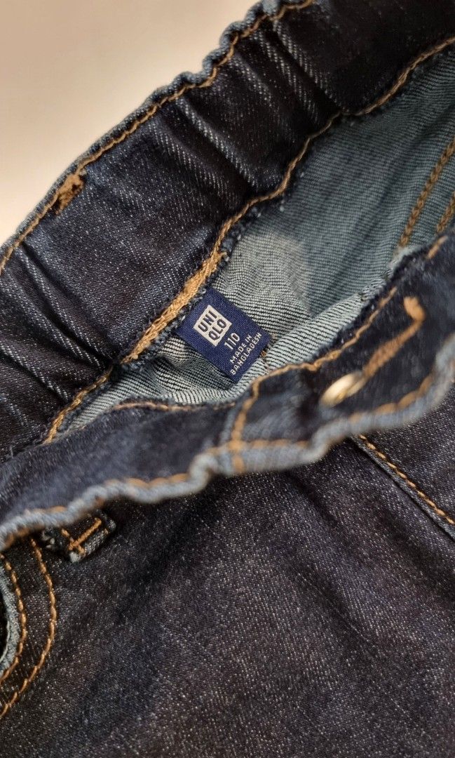 NEW!! Uniqlo Denim Jeans! size 110 / 4y (Store 249rb), Bayi & Anak, Baju Anak Perempuan, 4 ...