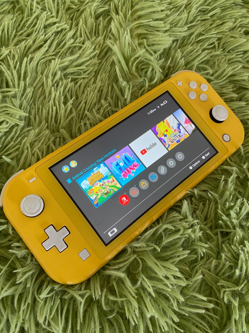 Nintendo Switch Lite (Yellow) + Animal Crossing New Horizons Game Card ...