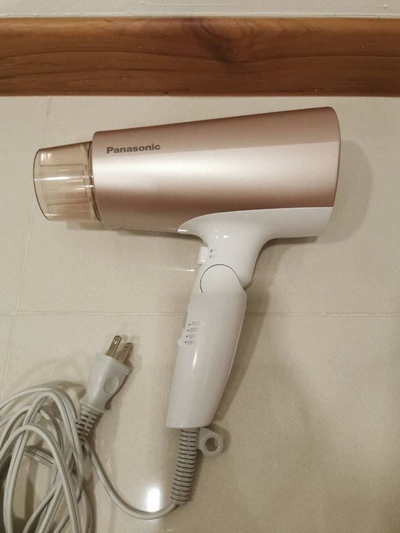 Panasonic hairdryer (2 pin head) EH-NE7J (u.p. $85) bought from Japan ...
