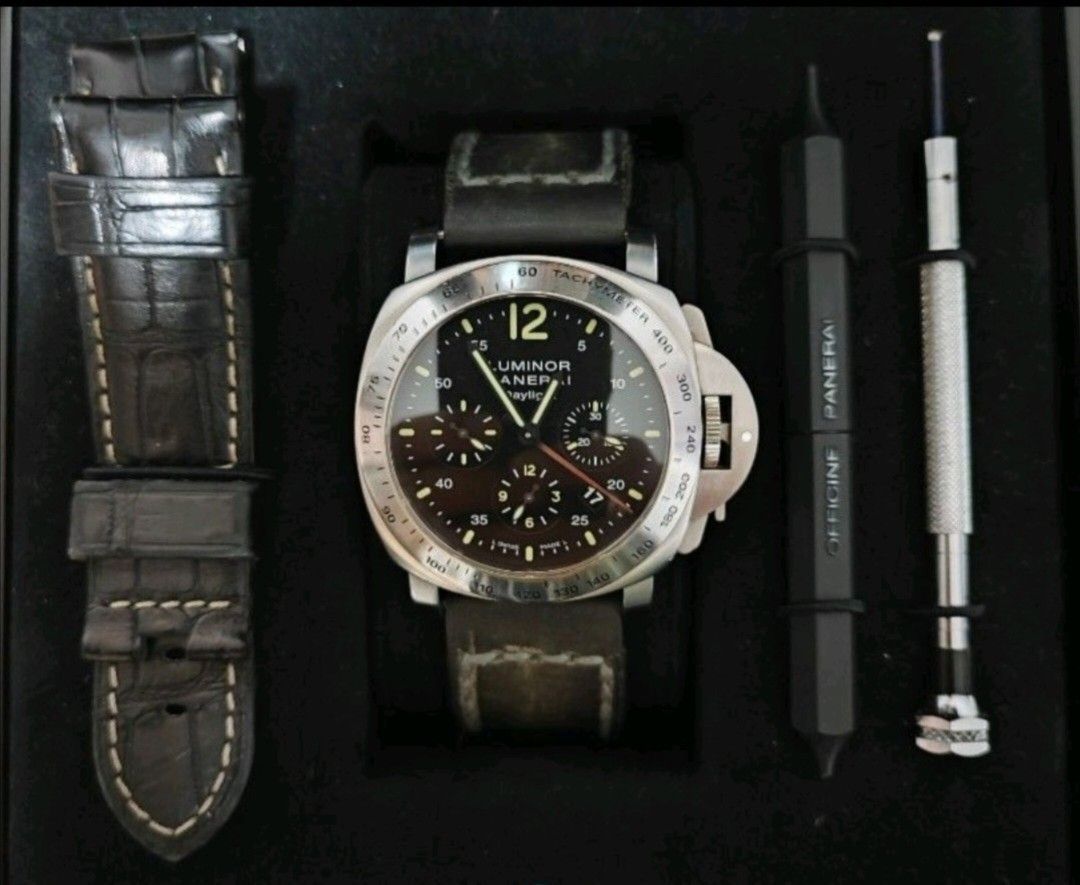 Panerai Daylight Pam 250, Luxury, Watches on Carousell