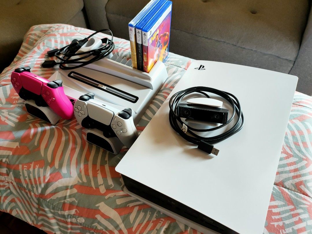 Playstation 5 PS5 (sold separately or as package, prices below), Video ...