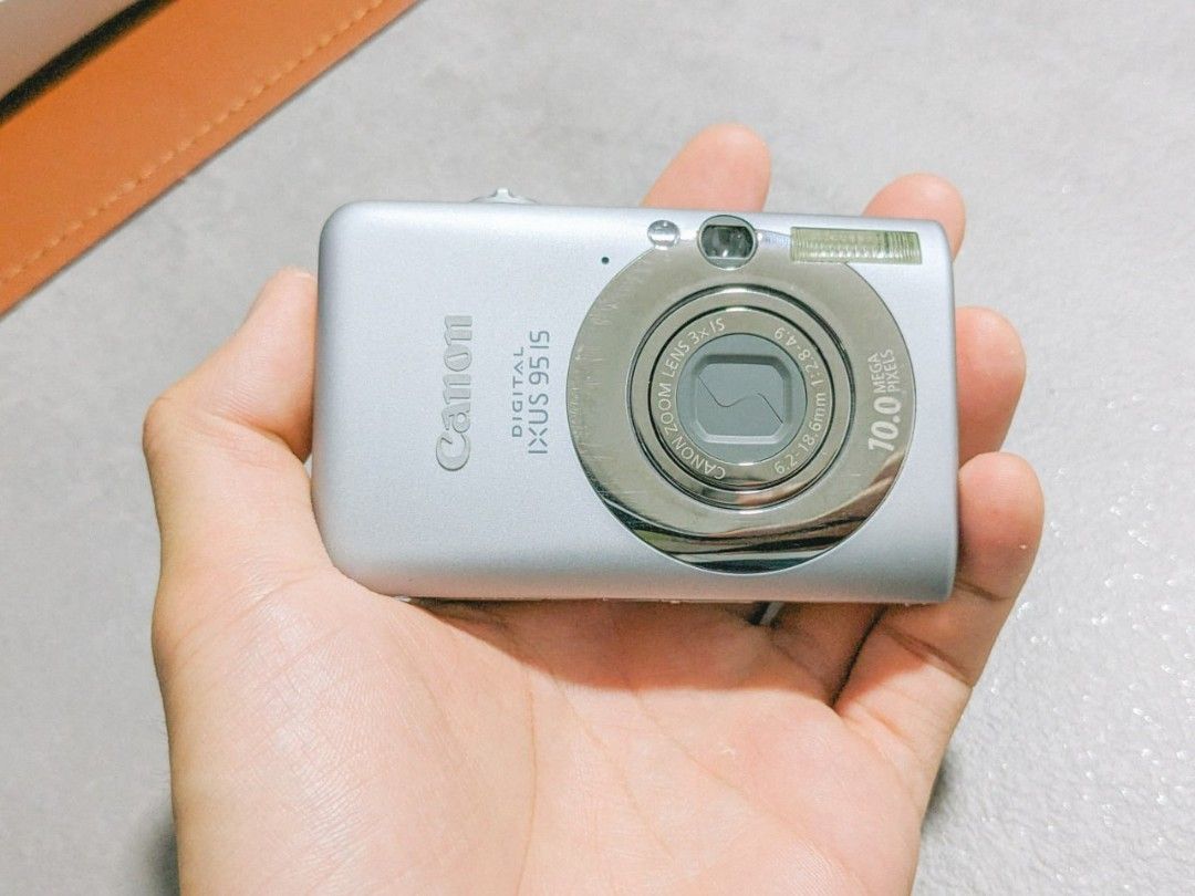 RARE Canon Digicam Ixus 95, Photography, Cameras on Carousell