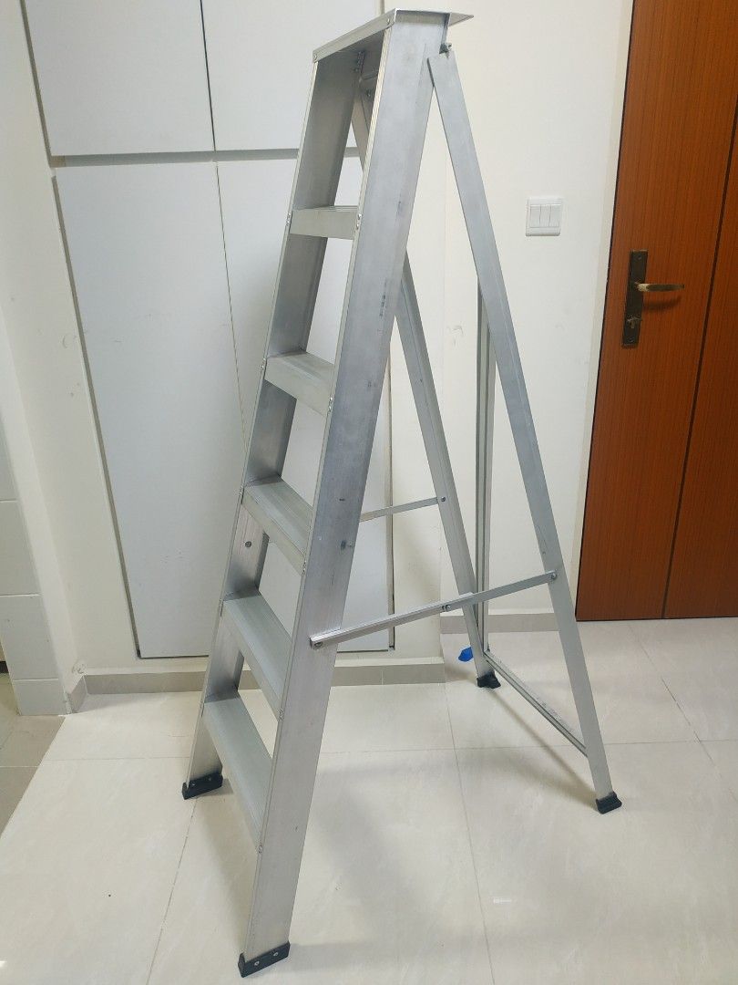 Rarely used 5-step ladder, Furniture & Home Living, Home Improvement ...