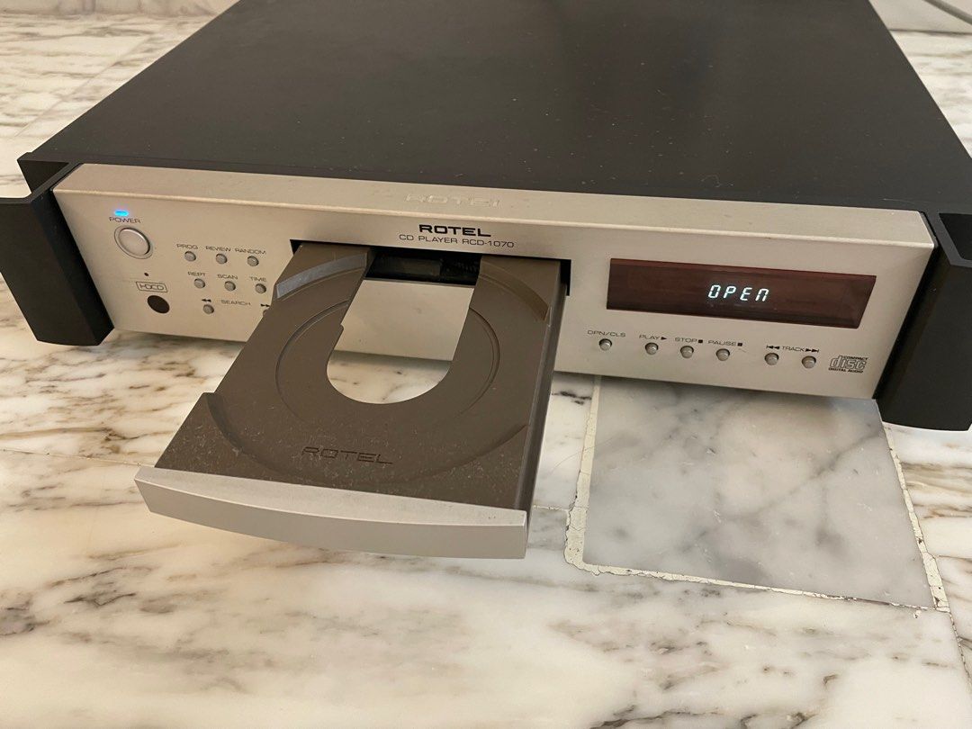 Rotel CD Player RCD-1070, Audio, Other Audio Equipment on Carousell