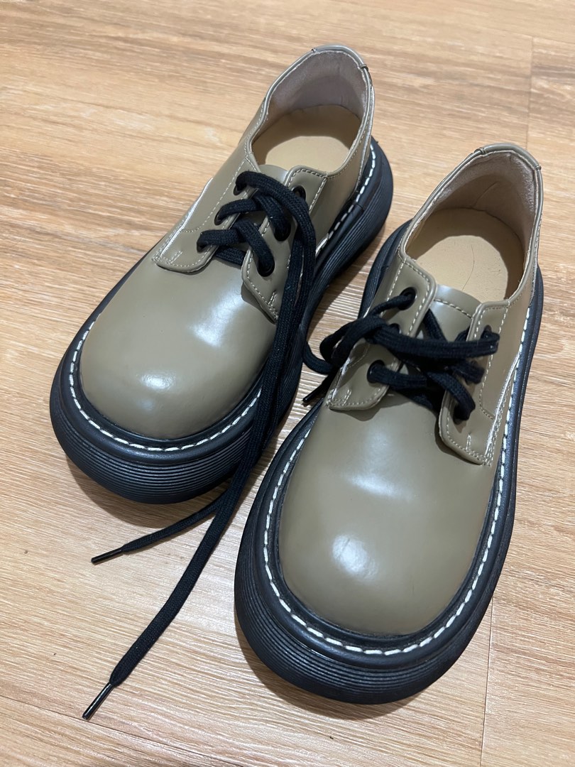 Sepatu ala botega venetta vintage, Fesyen Wanita, Sepatu di Carousell