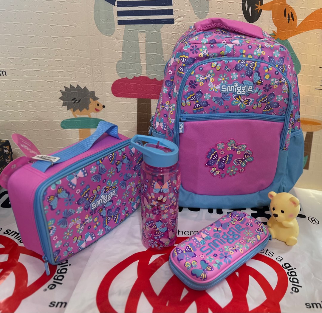Smiggle Backpack bundle on Carousell
