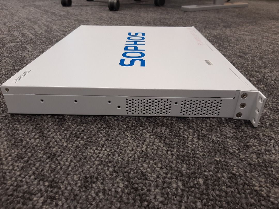 Sophos SG 210 Rev. 3 Firewall Appliance, Computers & Tech, Office & Business Technology on Carousell